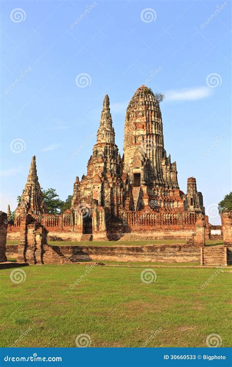 Wat Chaiwatthanaram Ancient Temple And Monument In Thailand Stock