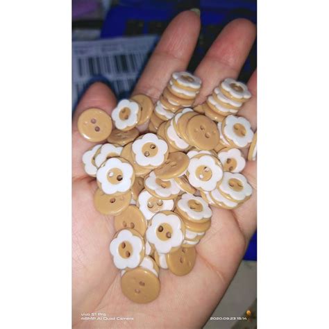 Jual Kancing Sakura Diameter 15 Mm Isi 144 Biji Kancing Bunga Sakura Warna Baju Tidur