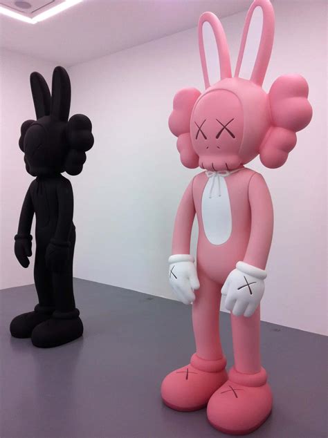 100 Pink Kaws Wallpapers