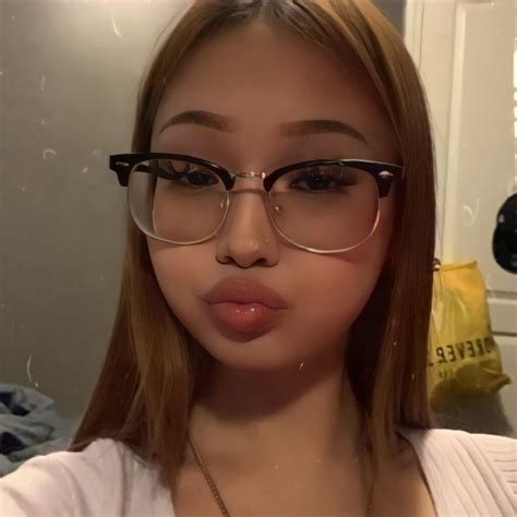 Pin By Mochiiss2 On Quick Saves Latina Makeup Looks Cute Makeup
