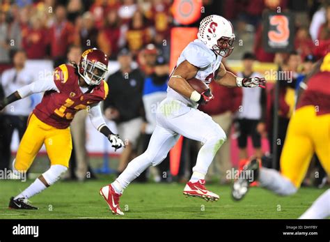 Los Angeles Ca Usa 16th Nov 2013 Stanford Cardinal Running Back