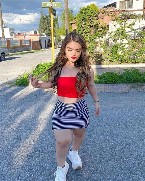 Pin On Femeie Jilly Anais Instagram Alexia Nicole