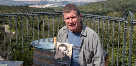 הספר של איל בן ראובן נכתב מזווית נשית עי אשתו יעל