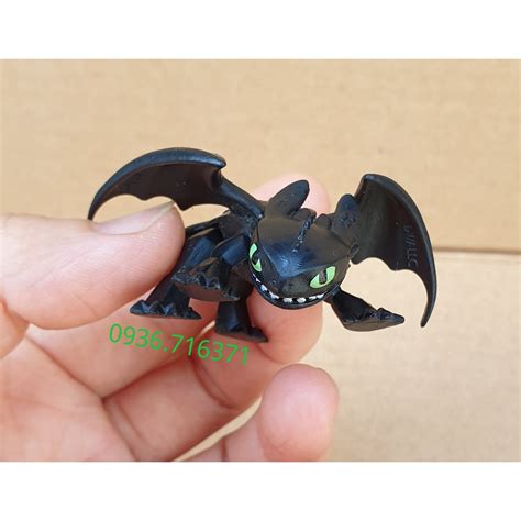 Đồ Chơi Mô Hình Rồng Mini Màu đen Răng Sún Trong Phim Bí Kíp Luyện