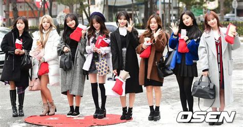 사진 러블리즈 아침을 깨우는 상큼한 인사