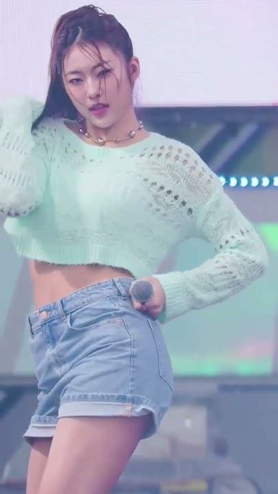 비에 젖은 시원한 의상과 몸매 하이키 옐 Youtube