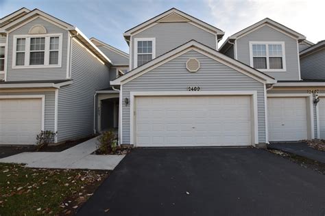 2409 Reflections Dr Unit 2409 Aurora Il 60502 Condo For Rent In