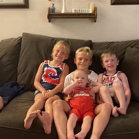 Kim Edwards Heckert Kheckert52 • Threads Say More