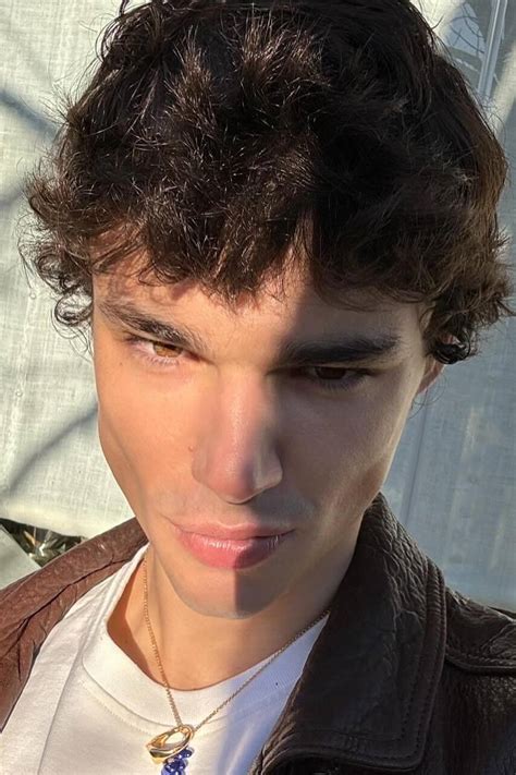 Fernando Lindez Wiki Biography Age Photos Spouse And More