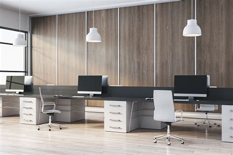 창문과 도시 전망 가구 컴퓨터 일광이 있는 현대적인 목조 코워킹 오피스 인테리어 3d 렌더링 0명에 대한 스톡 사진 및 기타 이미지 Istock