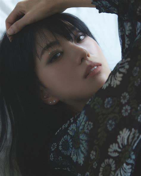 Không Nhận Ra Chị Gái Jisoo Với Kiểu Makeup Hắc Hóa”