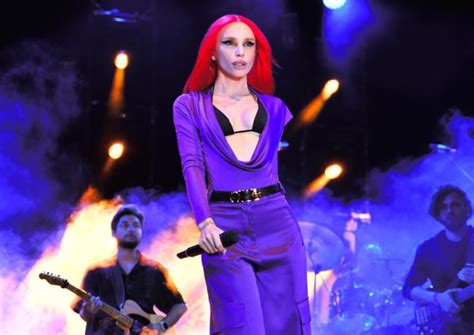 Tİhekten şarkıcı Gülşen Çolakoğluna Ayrımcılık Nedeniyle 150 Bin Tl