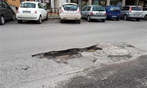 Dossi E Buche Meccanici E Gommisti Confermano Aumentano Riparazioni Marchiodocit