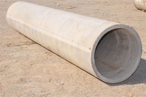 Concrete 450mm Np2 Class Rcc Hume Pipe Color Grey At Best Price In