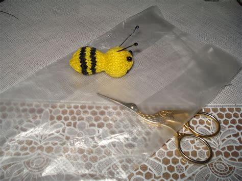 Kervei Bezig Bijtje Breien