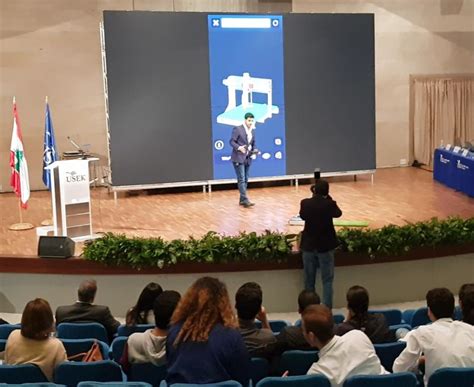 Becoming A Business Owner And Head Of Management Just After Graduation