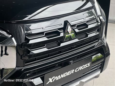 Giá Xe Mitsubishi Xpander Cross 2025 Màu Đen Tại Bình Dương