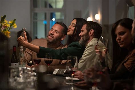 הטַבָּח חזרה והגבר הישראלי מחפש את עצמו בין גל תורן לקושמרו ישראל היום