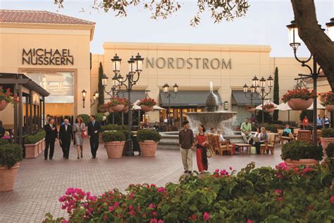 The Best Of Newport Beach Dining Shopping Galleries And More Haute