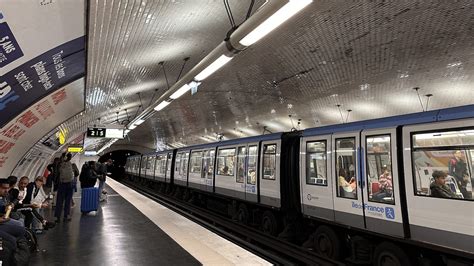 Navigo Easy Come Spostarsi Con Metro E Bus A Parigi E Ile De France