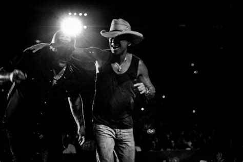 Uncle Kracker Archives Country Now