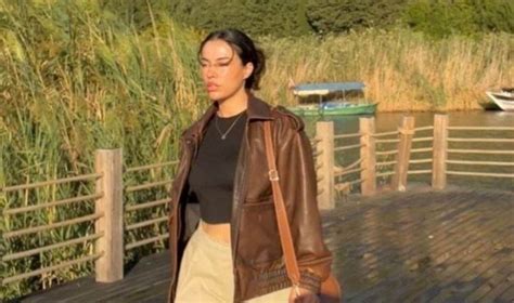 Ece Taşer Kimdir Kaç Yaşında Nereli Sosyal Medya Fenomeni Ece Taşer Evli Mi Son Haber