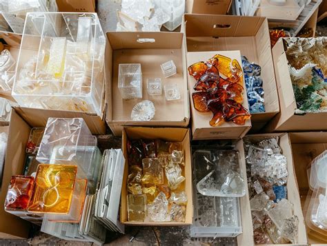 Best Packaging Solutions For Glass Art Umbrella Arts