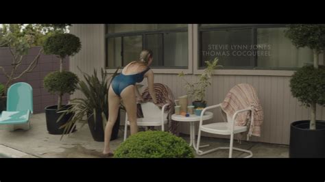 Maika Monroe Nude Pics Page