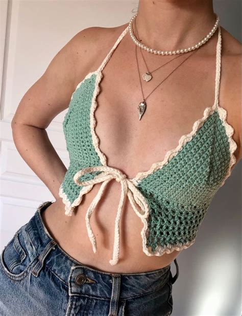 Pin De Selinay Em Örgü şeyler Cropped De Croche Preto Roupas De