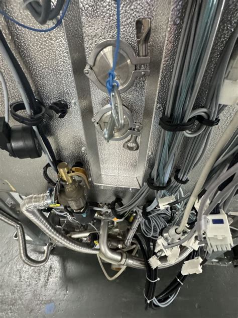 Used Getinge Gss67n Model 6710 With Side Panel Sterilizer Excellent