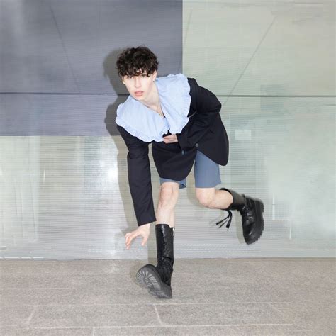 Sicky — Aritz Larrabe