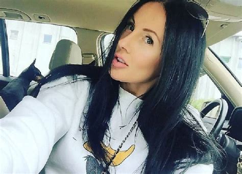 Chica Mexicana Saliendo Con Chico De Espana Solo Para Adultos En