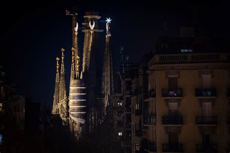 Negociacions Per Lescalinata De La Glòria A La Sagrada Família