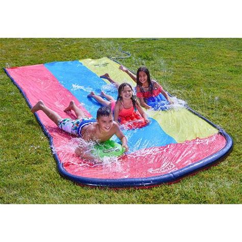 מגלשות מים ובריכות צוציק