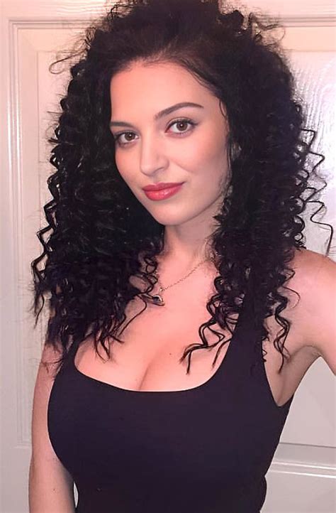 Shannon Lewis Boobpedia Encyclopedia Of Big Boobs