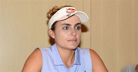 렉시 톰슨사인해드릴게요 사진