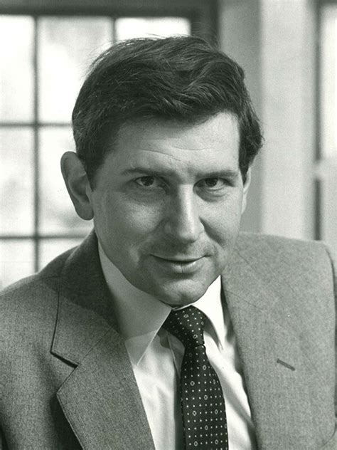 Robert Covers Instagram Twitter And Facebook On Idcrawl