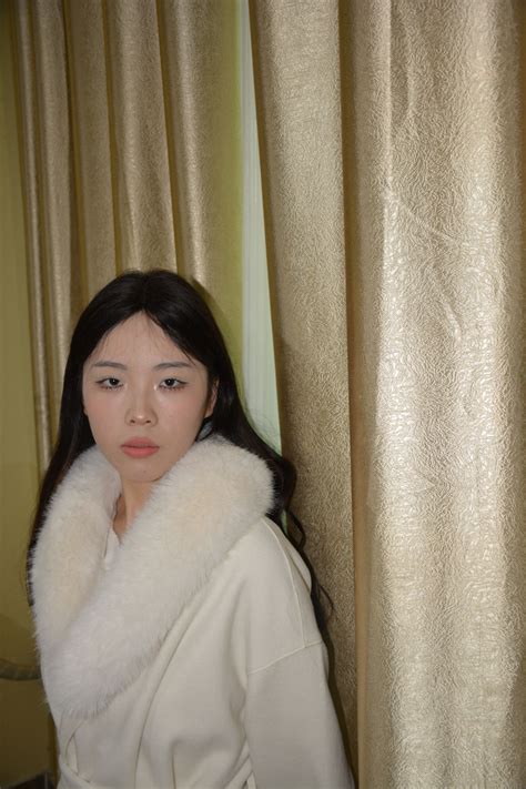 國模小涼大尺度人體私拍套圖 5312