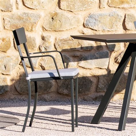 Elegant Metal Garden Chairs With Mina Armrests