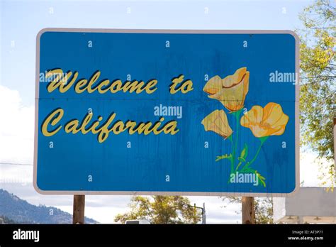 Welcome To California Sign At The Oregon Border On Us Highway 395 Stock