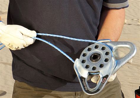 How To Use A Snatch Block Boost Power And Safety Off Road Pull
