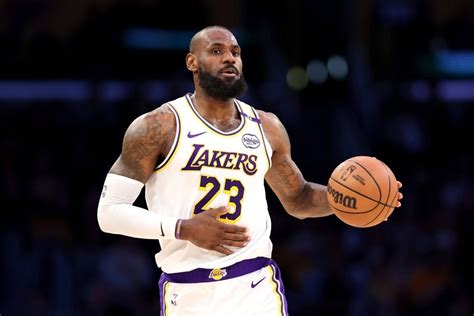 Lebron James Hace Historia Primer Jugador En Alcanzar Los 50000