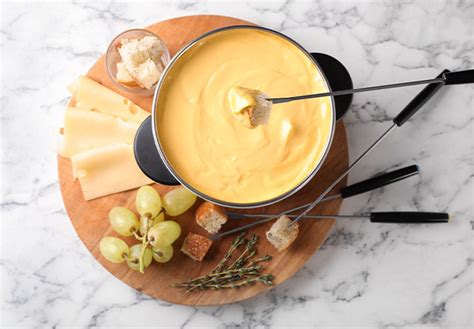 Cheese Fondue Recipe French Fondue The Spice House