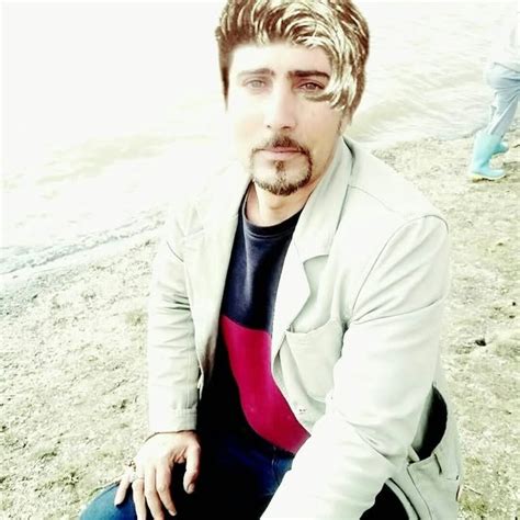 ‎امیر لطفی‎ 123a4567b • Threads Say More