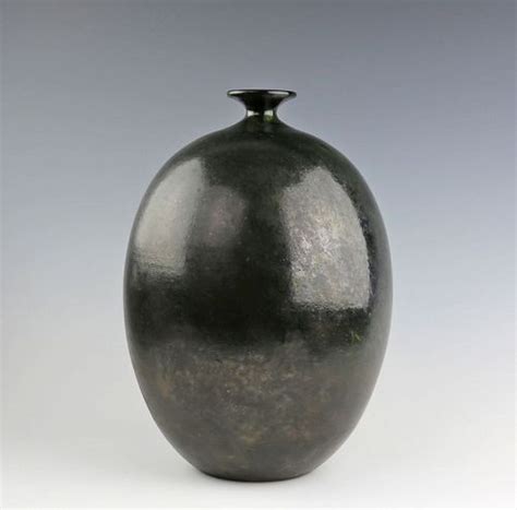 Nancee Meeker 9 12 Tall Hand Crafted Modernist Studio Pottery Vase