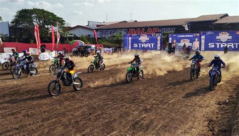 Teh Sepeda Balap Mx ½ Abad Grasstrack Championship 2023 Hidupkan