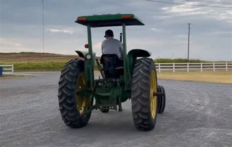 Engineered For Excellence John Deere 2440 Specs And Features Unraveled Tractors Near Me