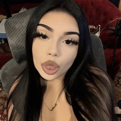 Latina Girlfriend Doppleai