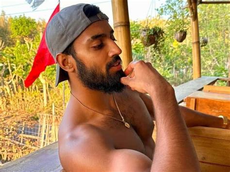 Hamza Ahmed Youtuber Biography Age Wiki Height Weight Girlfriend