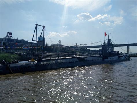Asian Defence News A Decommissioned Type 033 Romeo Class Submarine